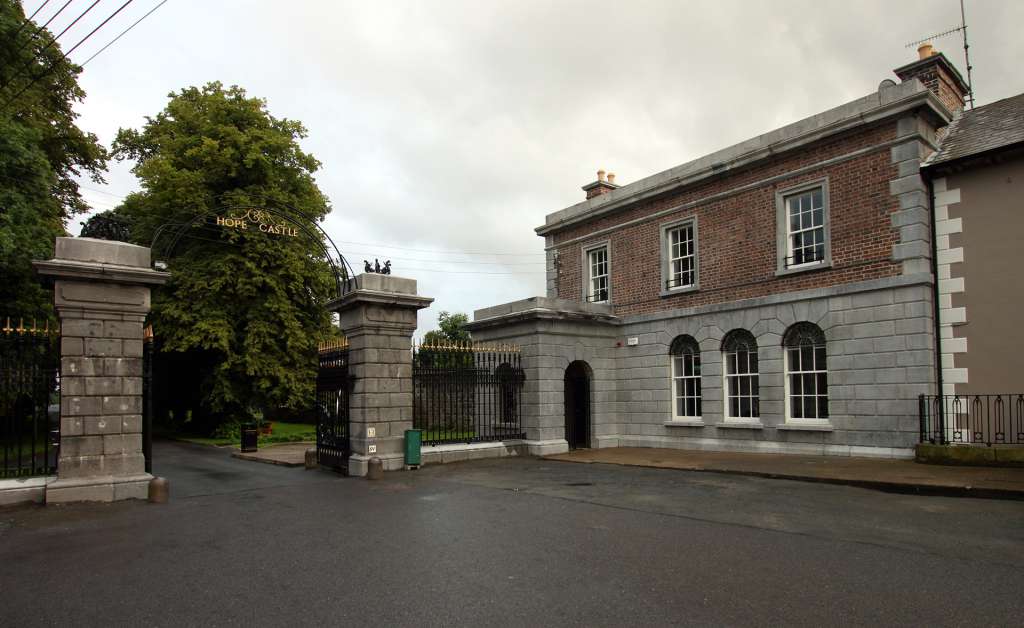 Hope Castle Gate Lodge Castleblayney - Craftstudio Architecture